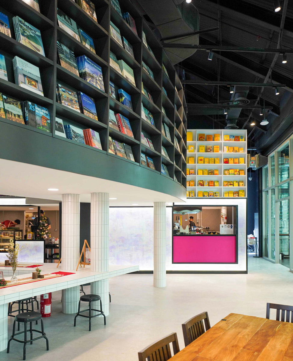 Red Red Botak Head, The Gardens Mall – Venagredos